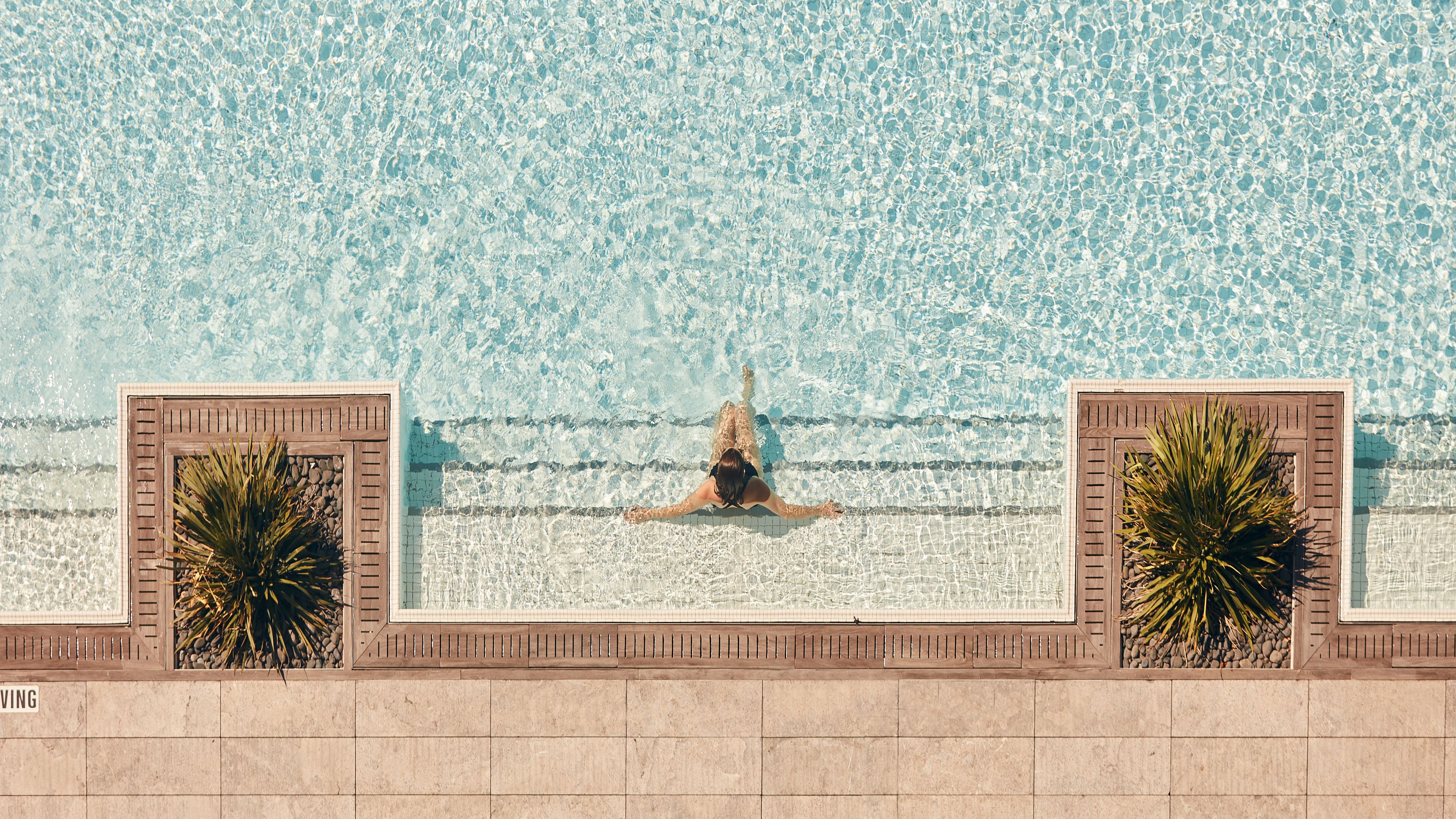 Shop Your Stay - Vale Pool | The William Vale